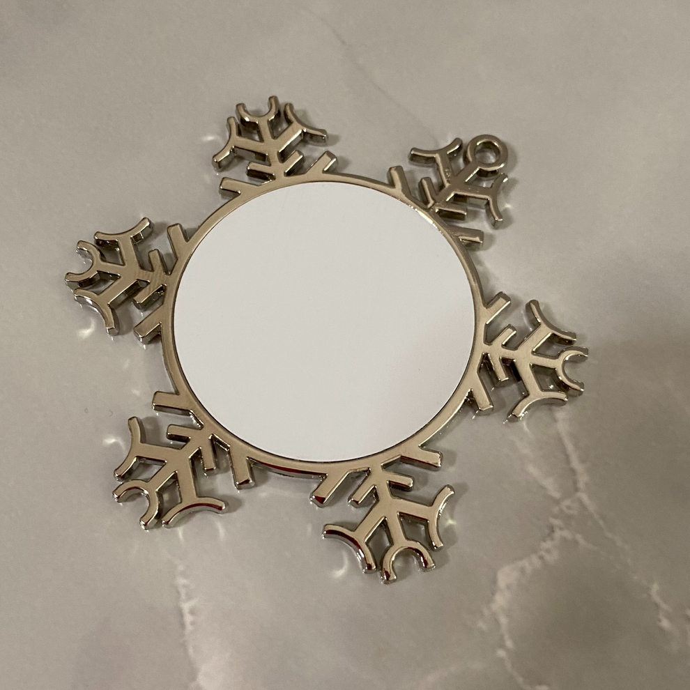 X-Mas Metal Ornament Snowflake – Graphink_Print_Design